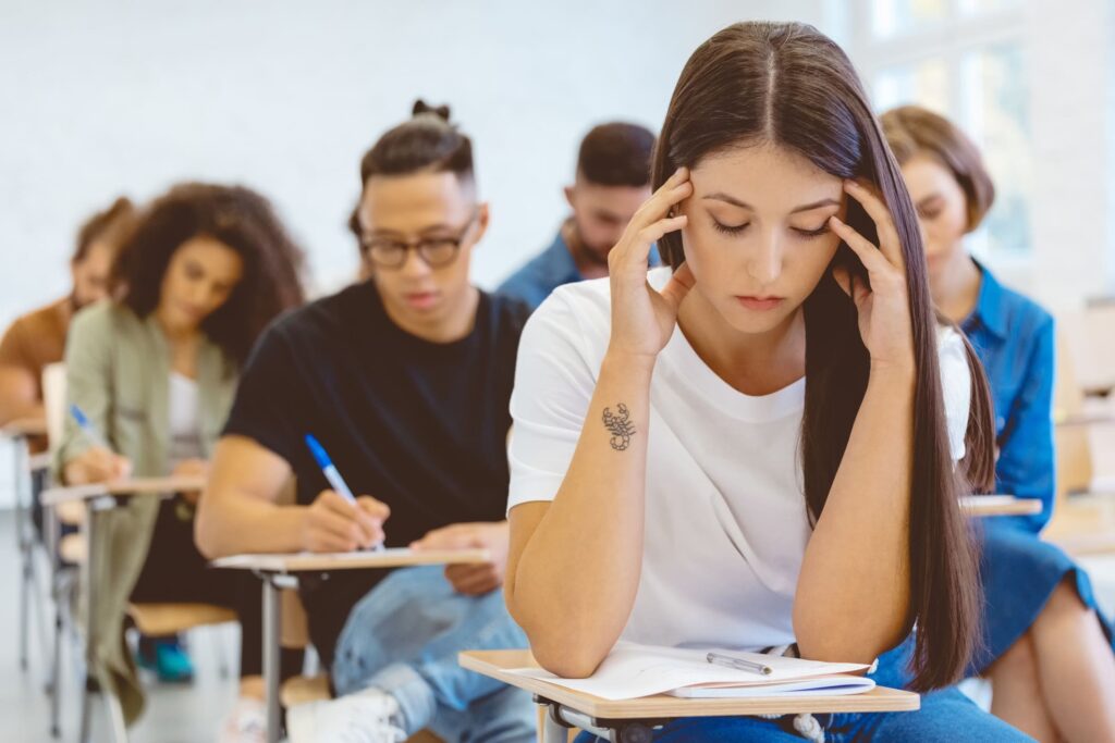 Pourquoi le cerveau se bloque sous le stress ? Réponse en direct de la ...